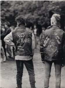 Punk and grunge trends : when fashion and music mix - La Grande ...